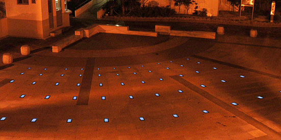 Solar Bricks - Solar Powered Hazard Lights.